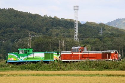 旭川運転所のDE15 1533＋DE15 1509、2両連結で返却回送 | 鉄道ホビダス