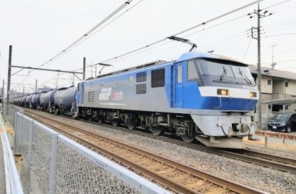 旧塗装のEF210-144が高崎線で臨時列車を担当 | 鉄道ホビダス