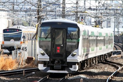 E257系5500番代による特急「おうめ93号94号（青梅奥多摩梅の里号）」運転される | 鉄道ホビダス