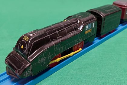歴史に残る珍品！流線型C53形の「ブリキ製プラレール」があった！？ | 鉄道ホビダス