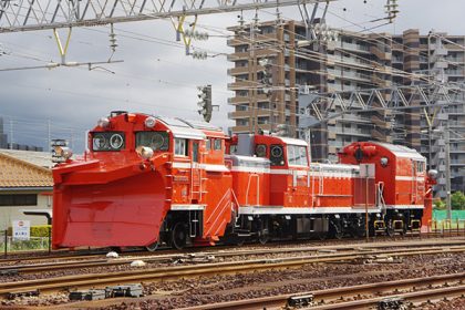 【塗り直し完了】DE15 1504が検査を終え金沢総合車両所へ返却 | 鉄道ホビダス