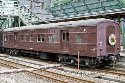 EF55にくっついて走ってたナゾの客車「スエ78」その知られざる秘密とは？ | 鉄道ホビダス