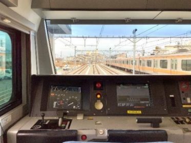 好評につき第3弾！本物の電車を動かせる！ 中央線E233系運転体験 in 拝島 | 鉄道ホビダス