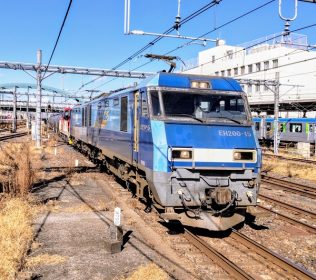 HD300-8が高崎線臨時8764列車で無動力回送 | 鉄道ホビダス